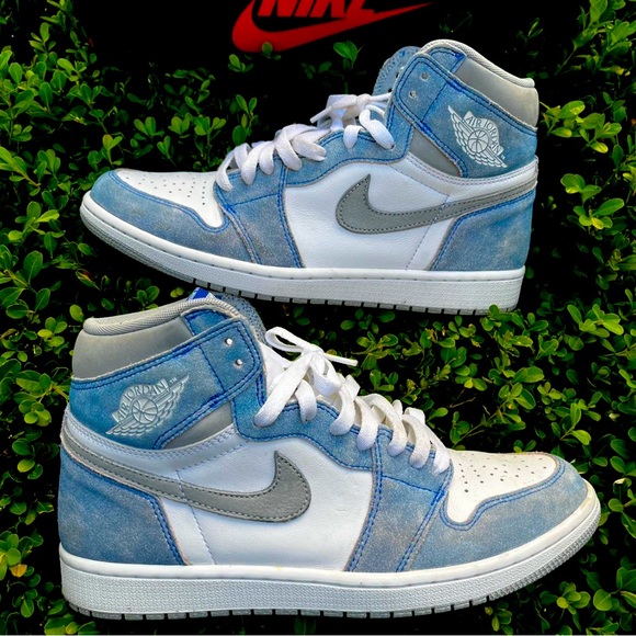 Jordan | Shoes | Hyper Royal Jordan S Size 1 Box Included 300open To ...